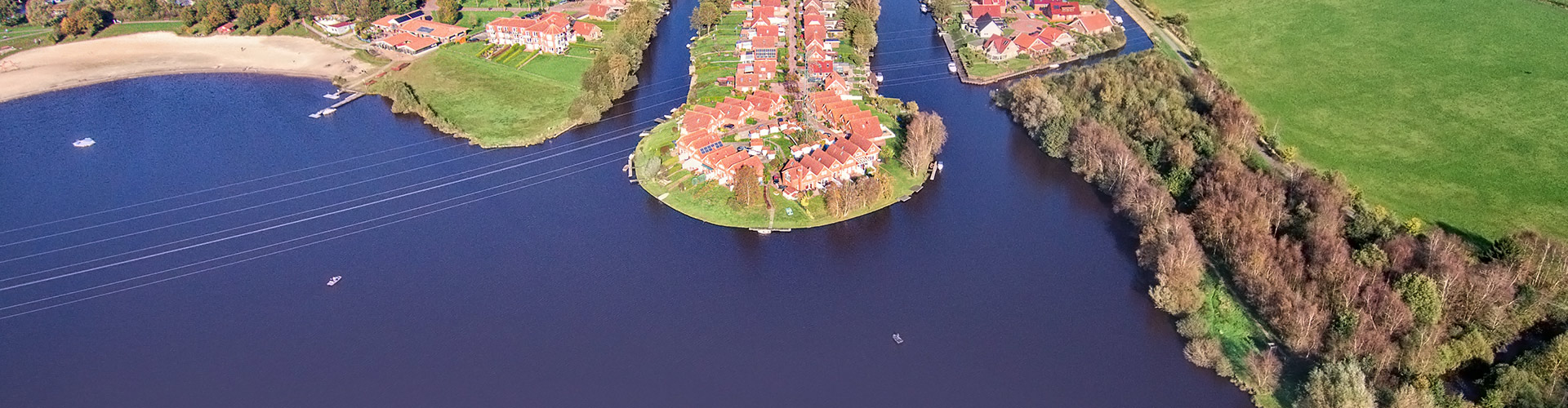 Ferienhaus in Timmel - Das "Haus am See" mit eigenem Ruderboot